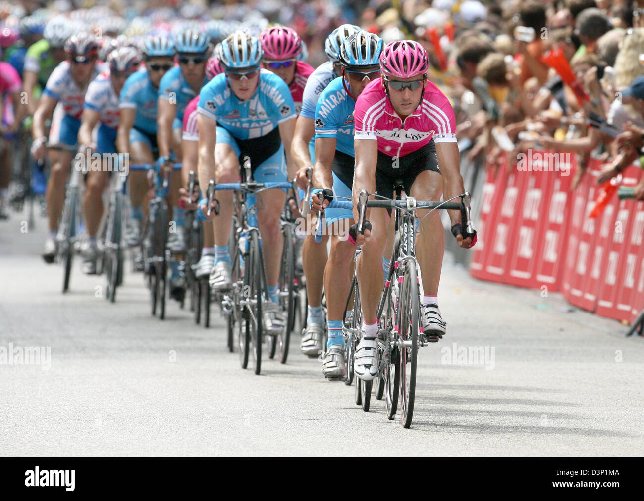 German pro cyclist Matthias Kessler from team T-Mobile leads the ...