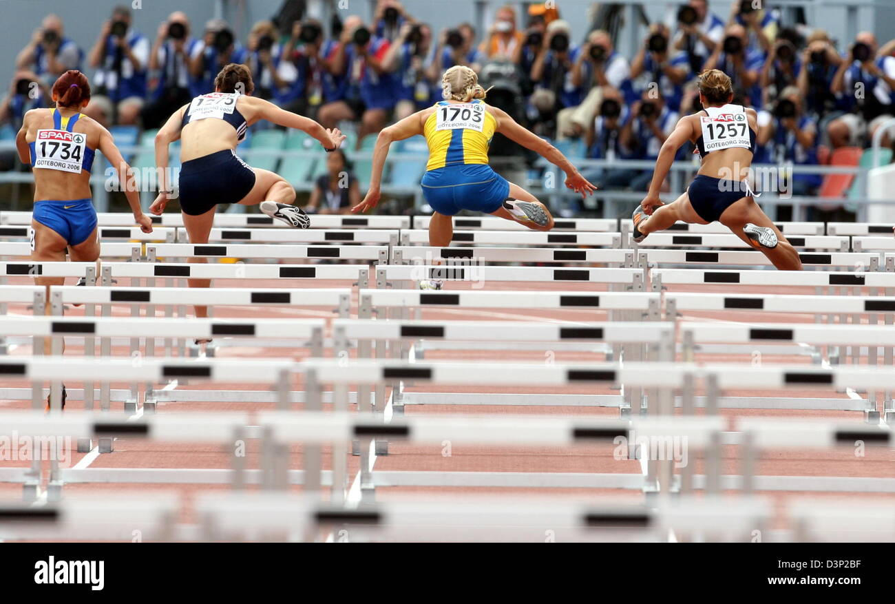Swedish heptathlete Carolina Kluft (C) is pictured during the 100 ...