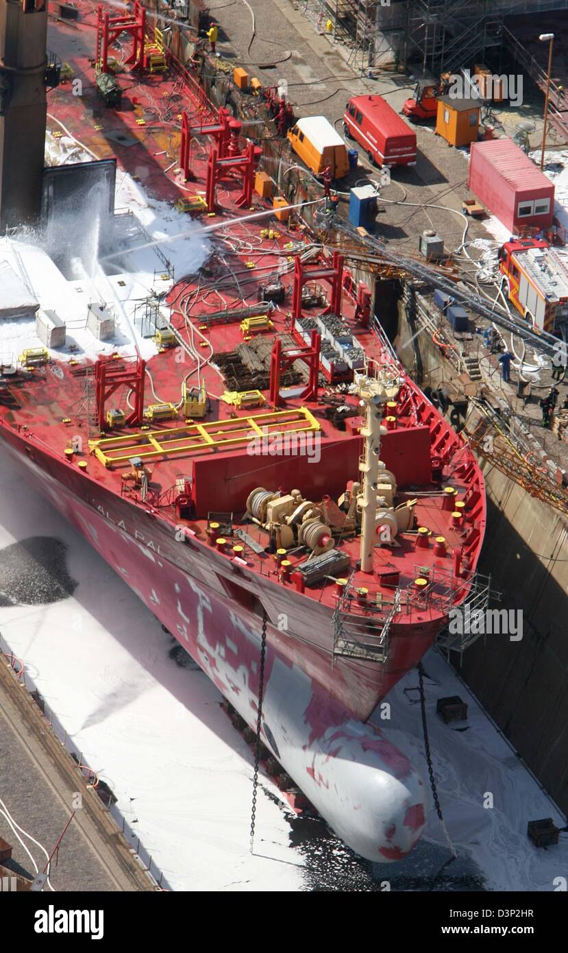 Reefer ships hi-res stock photography and images - Alamy