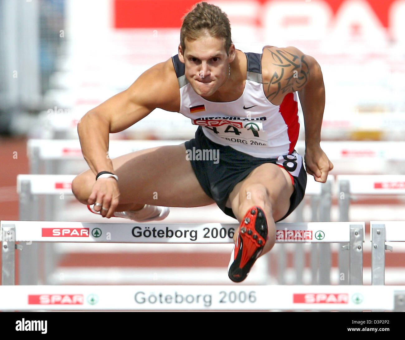 110m hurdle hi-res stock photography and images - Alamy