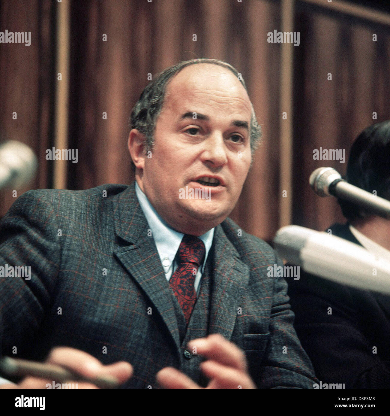 Politics pol parties government politician serious germany hi-res stock ...