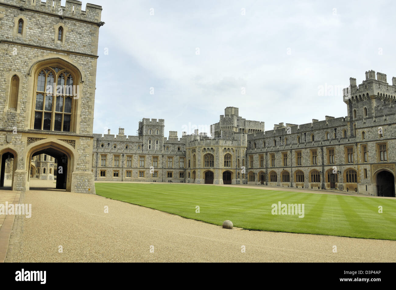 Windsor building hi-res stock photography and images - Alamy