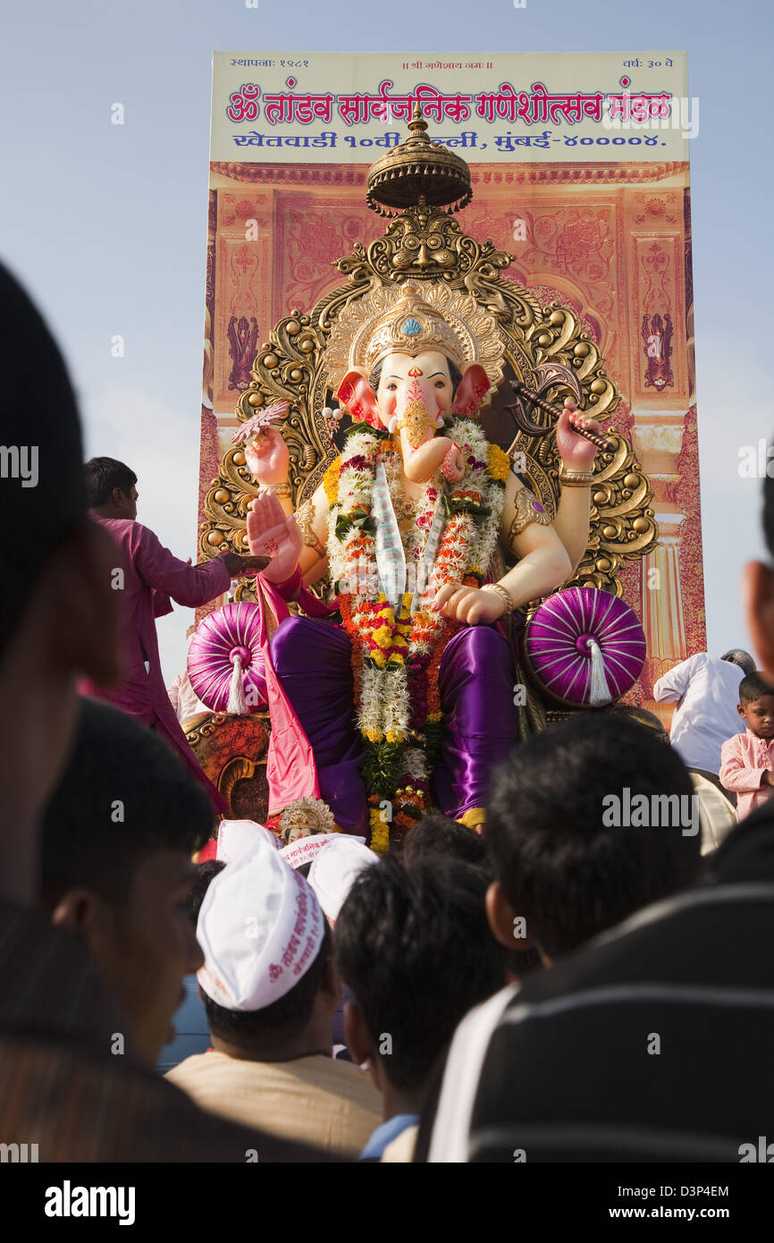People at religious procession during Ganpati visarjan ceremony, Mumbai ...