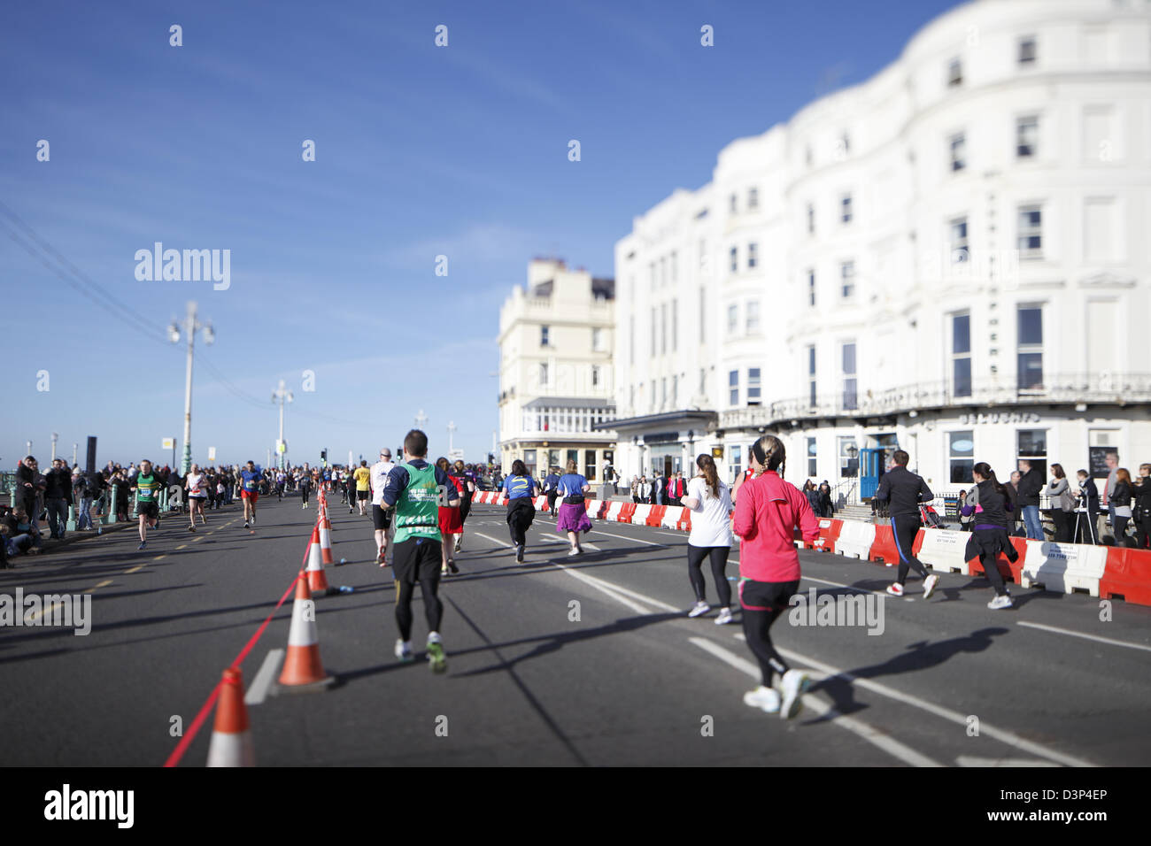 Brighton seafront marathon hi-res stock photography and images - Alamy