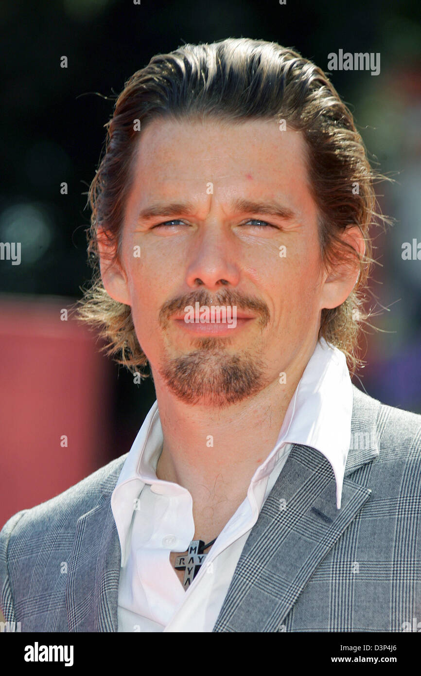 Us actor ethan hawke hi-res stock photography and images - Alamy