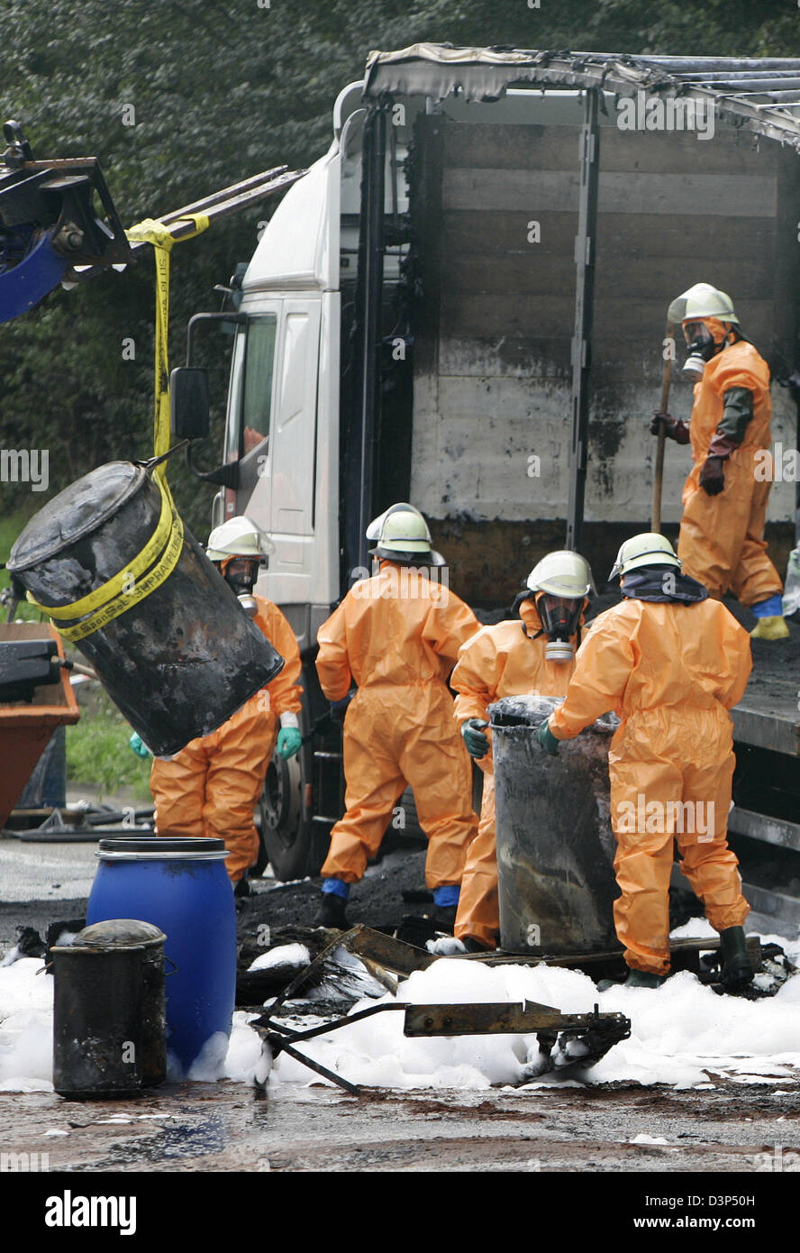 Staff of the German Federal Agency for Technical Relief (THW) clear the ...