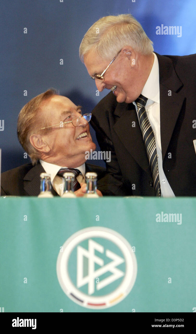 Theo Zwanziger (R) and Gerhard Mayer-Vorfelder (L), presidents of the ...
