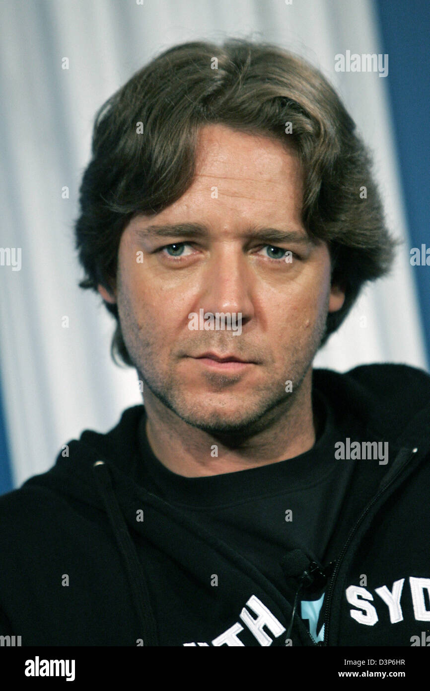 New Zealand actor Russell Crowe attends a press conference for his new ...