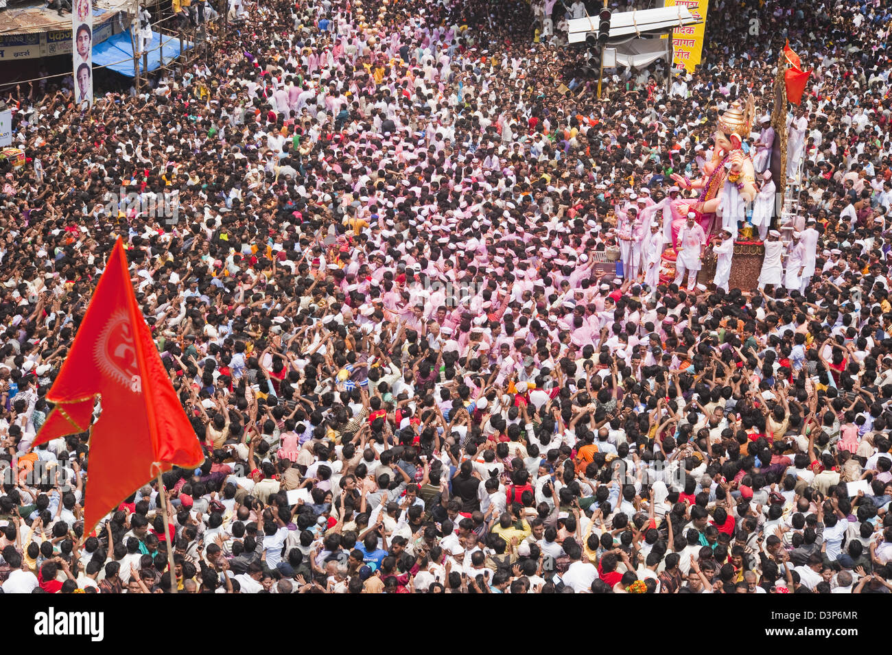 Crowd at religious procession during Ganpati visarjan ceremony, Mumbai ...