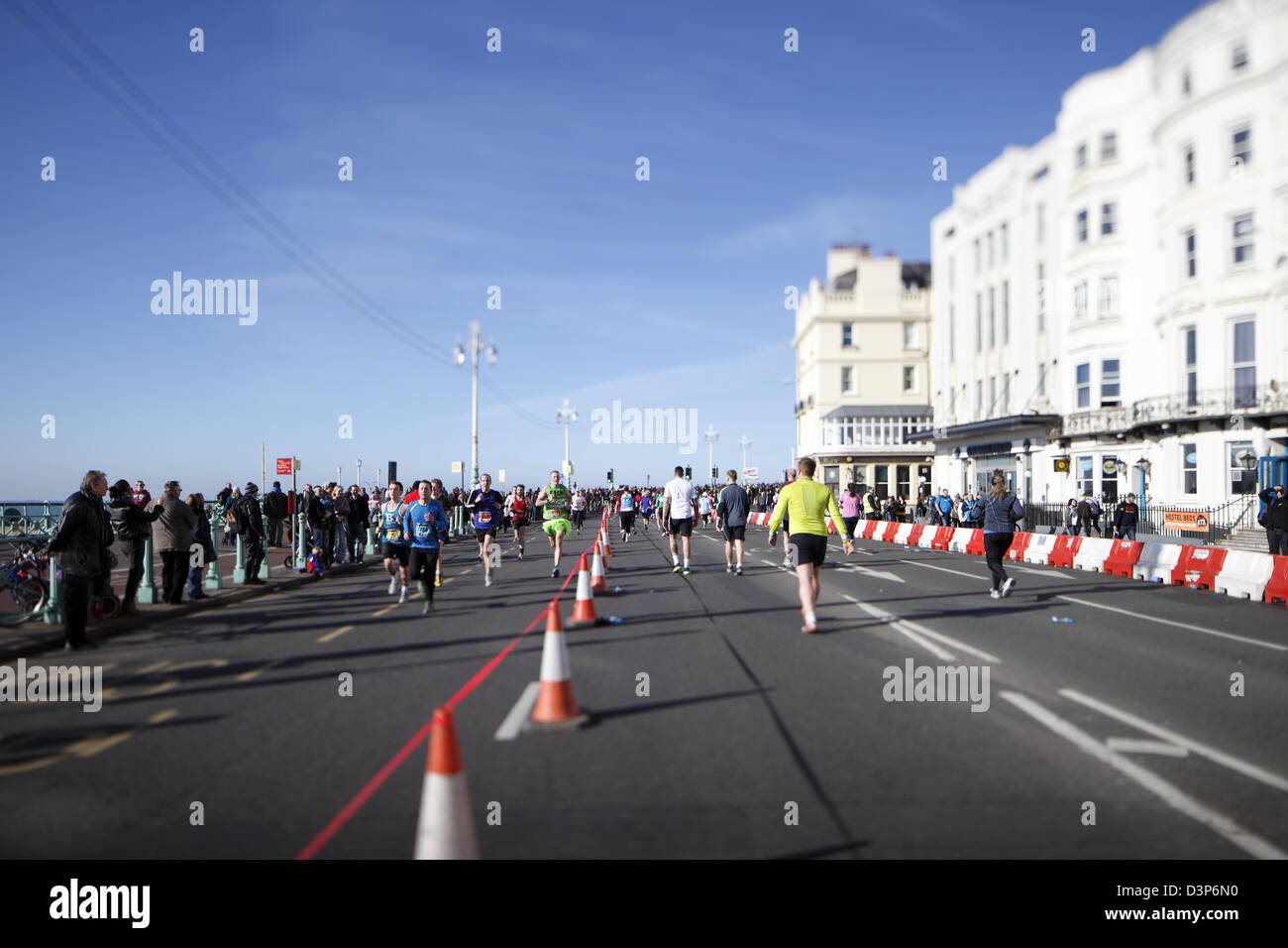 Brighton seafront marathon hi-res stock photography and images - Alamy