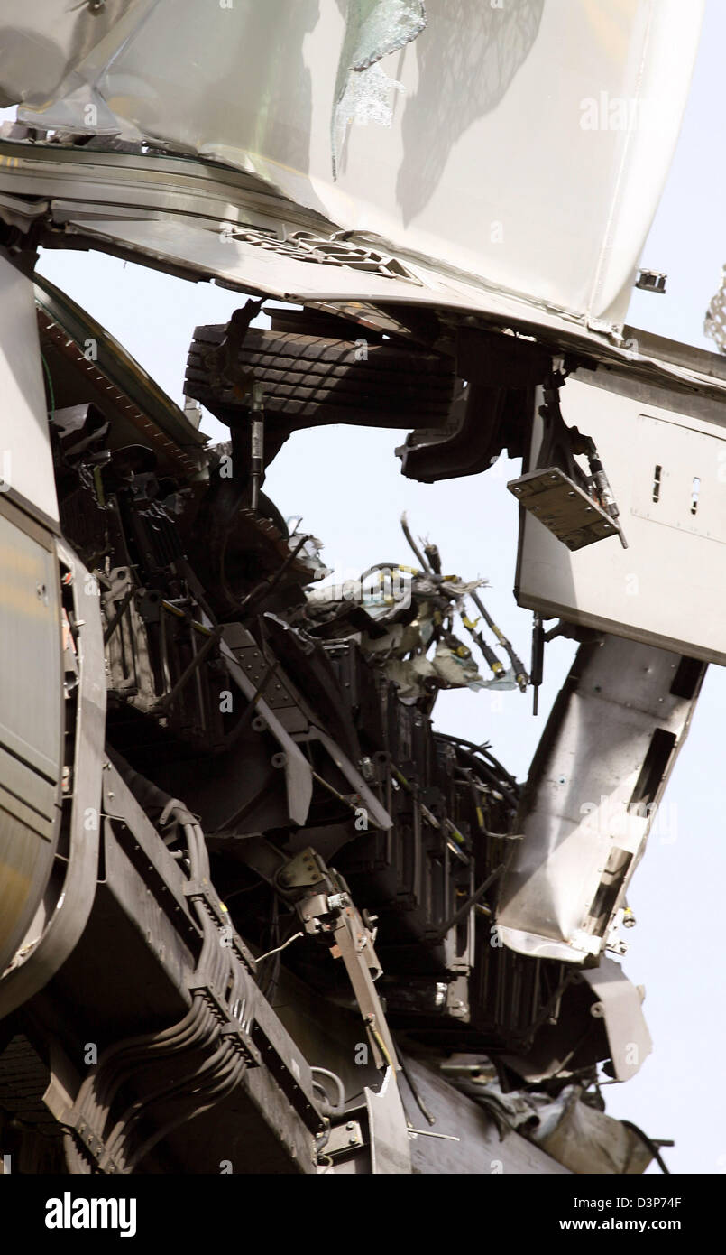 Picture shows destroyed transrapid 08 hi-res stock photography and ...