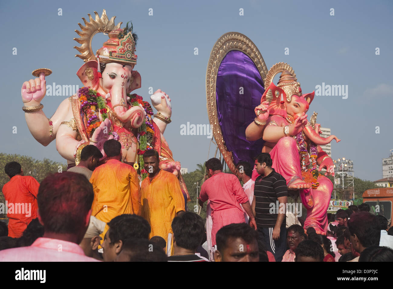 People at religious procession during Ganpati visarjan ceremony, Mumbai ...