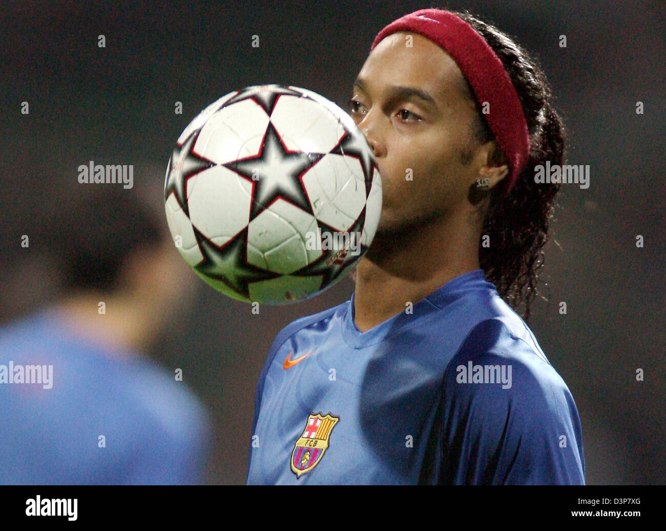 Ronaldinho Juggling