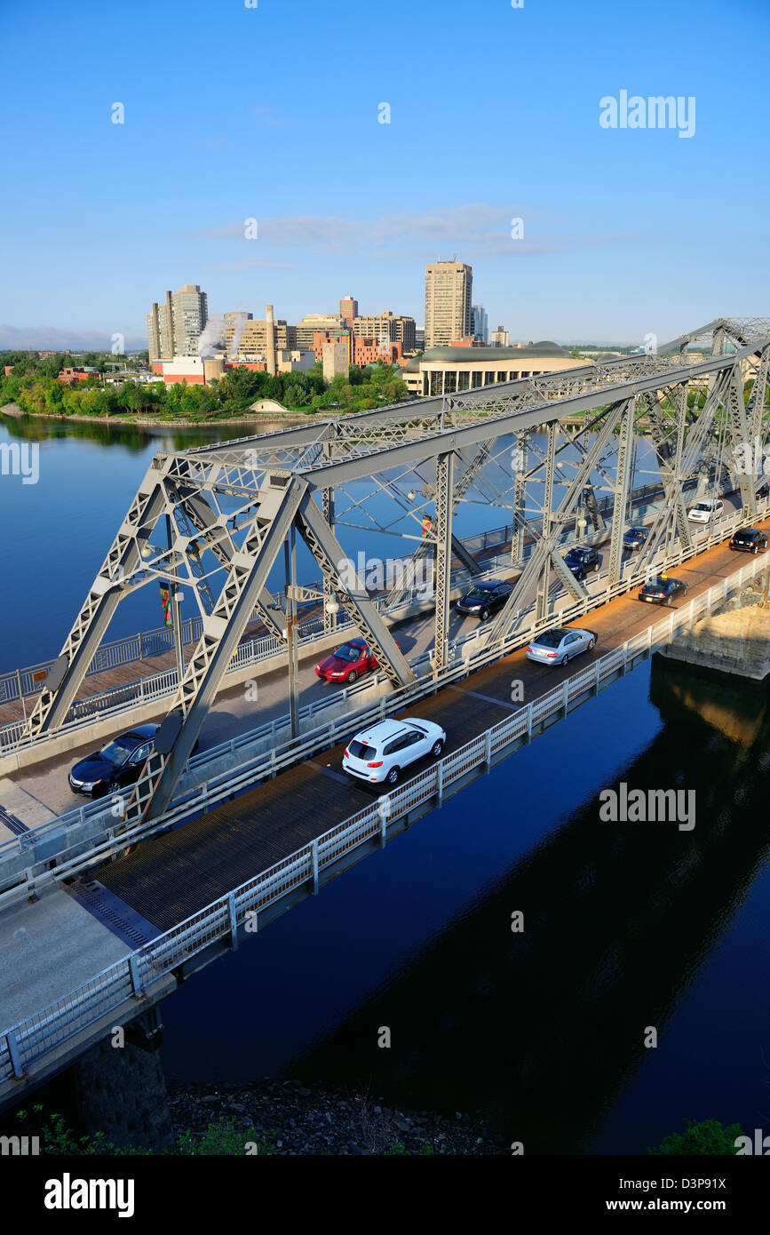 Alexandra Bridge over river in Ottawa Stock Photo - Alamy