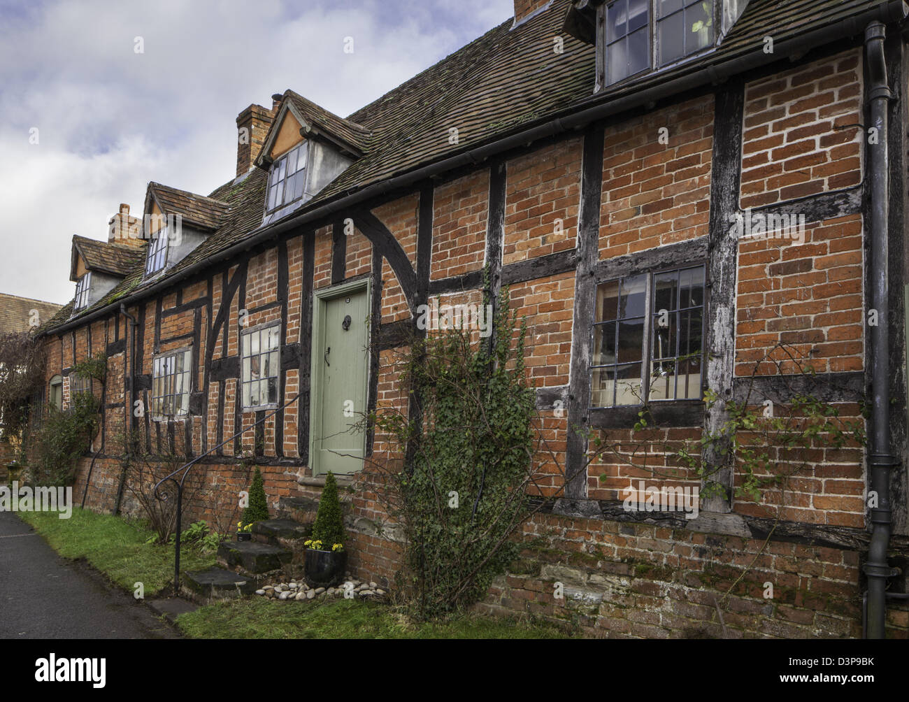 Half timbered cottages in the village of Feckenham, Worcestershire ...