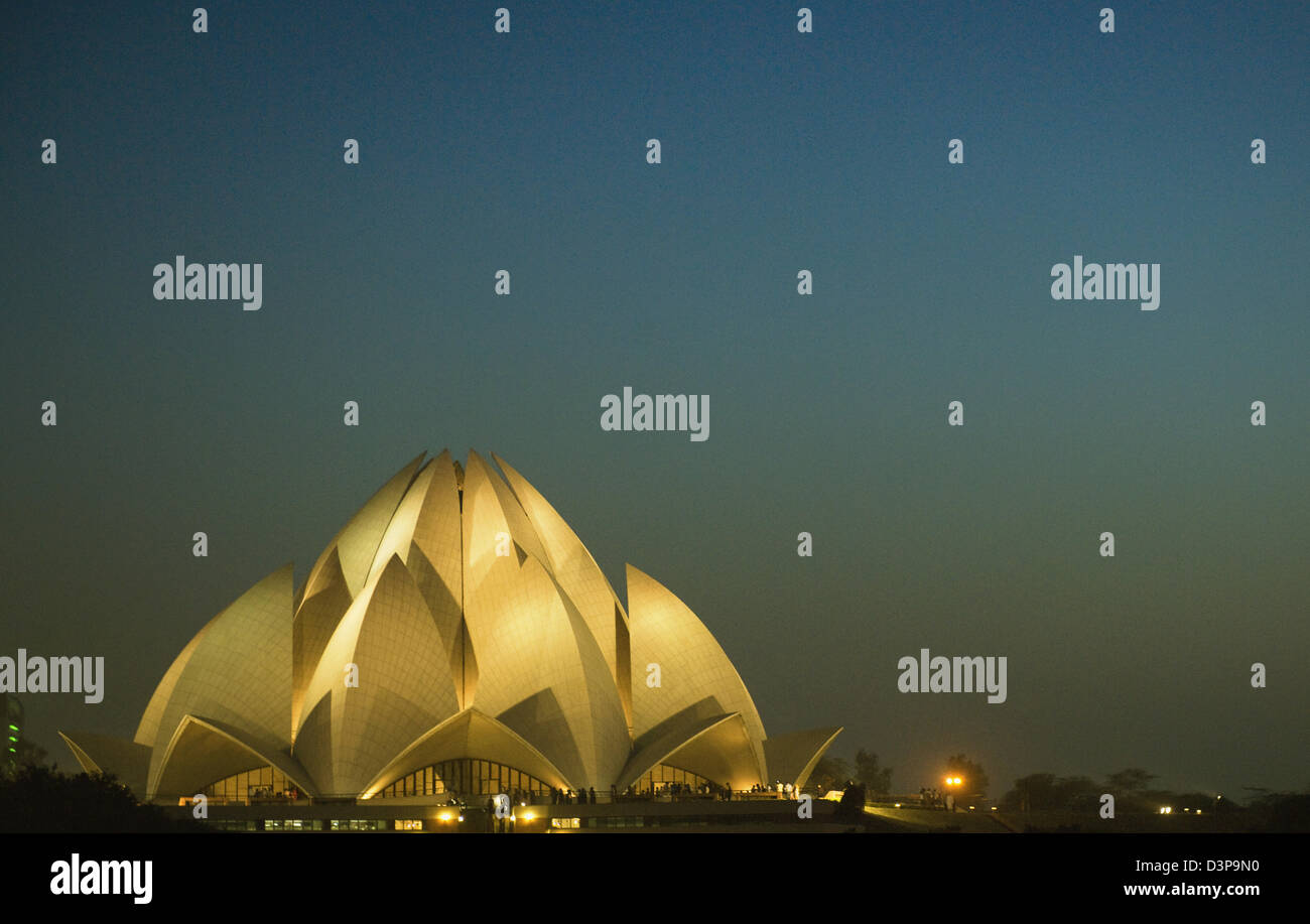 Temple lit up at night, Lotus Temple, New Delhi, India Stock Photo - Alamy