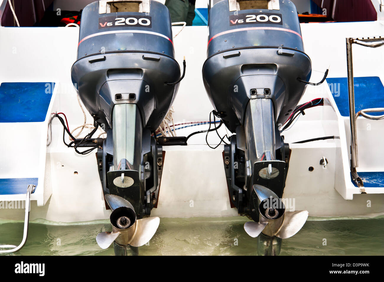Speed boat Engine. Viewed from the stern Stock Photo - Alamy