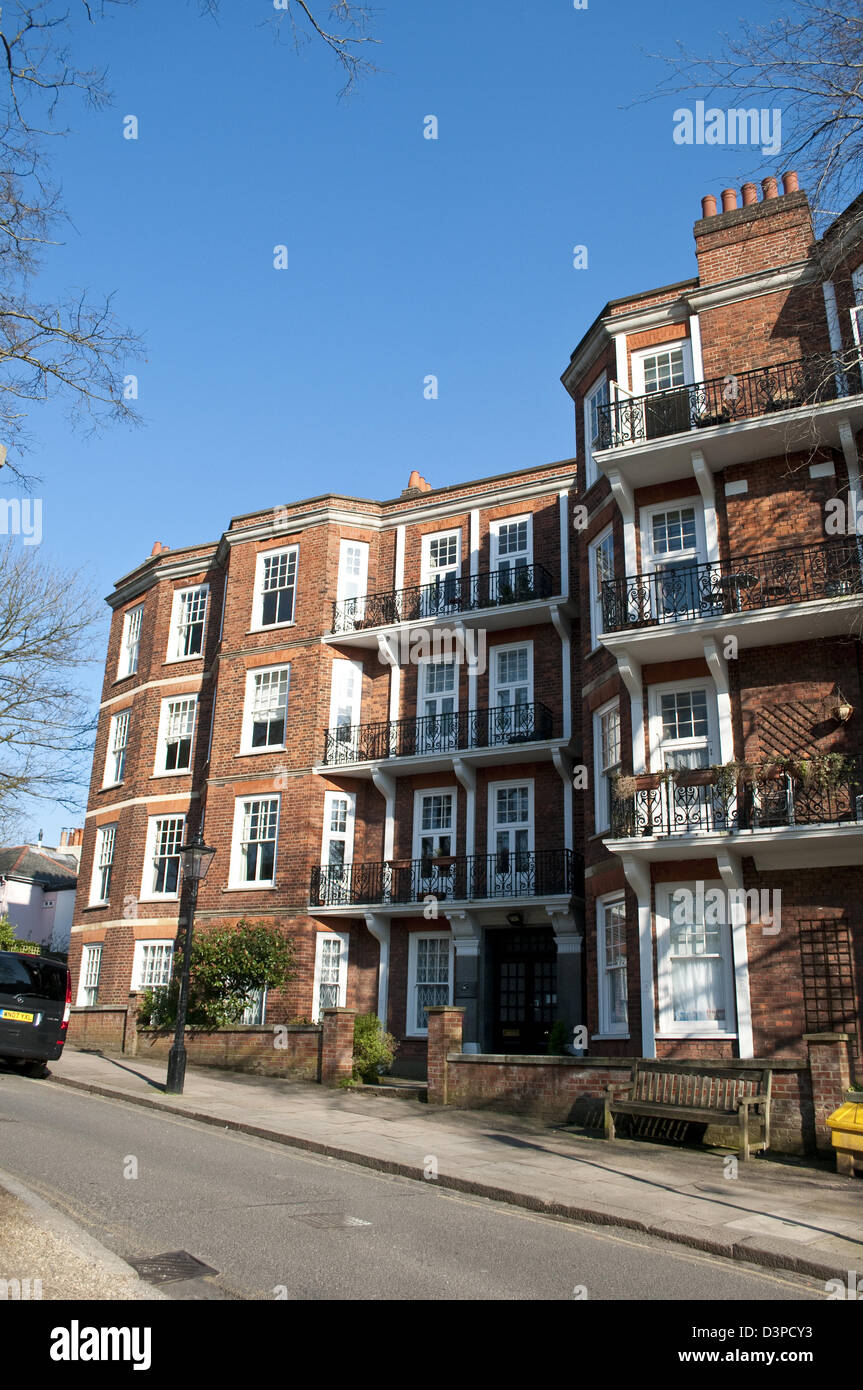 Grove mansion hi-res stock photography and images - Alamy