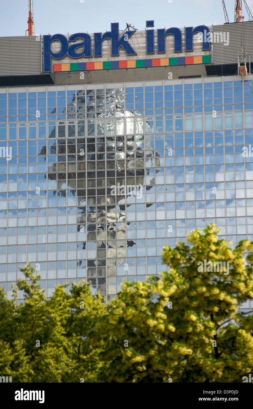 Alexanderplatz architecture high iconic observation park antenna hi-res stock photography and ...