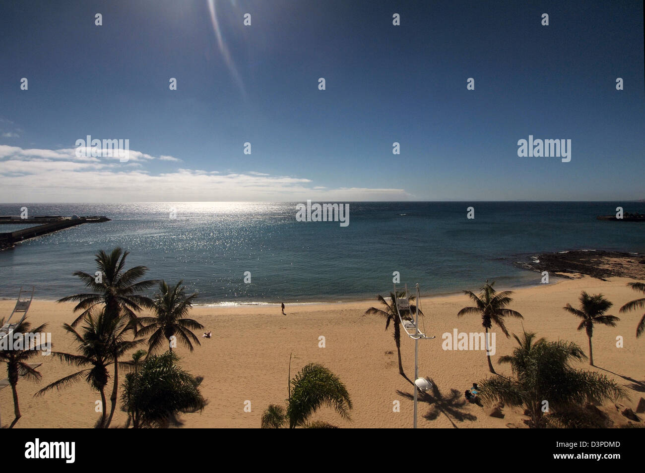 Arrecife beach hi-res stock photography and images - Alamy