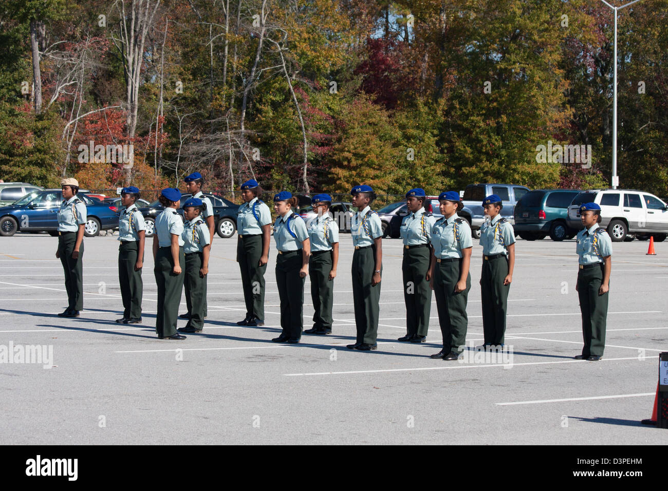 Army marching female hi-res stock photography and images - Alamy