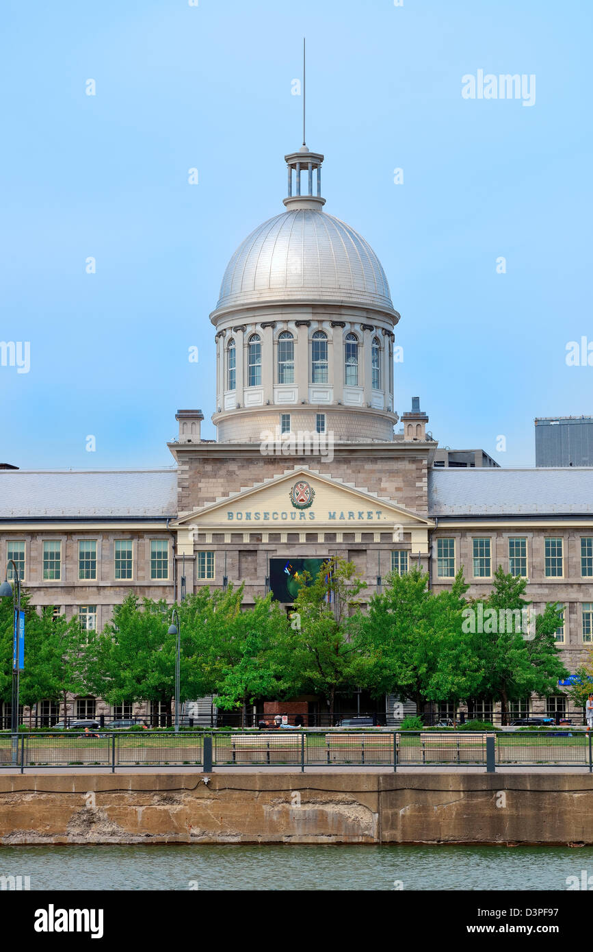 Market street view hi-res stock photography and images - Alamy
