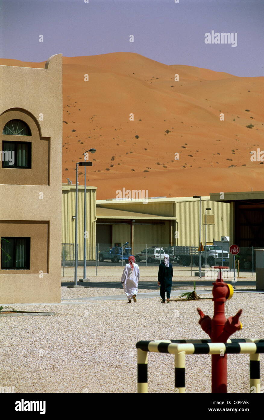 Residential and admin buildings in Shaybah where Saudi Aramco has ...