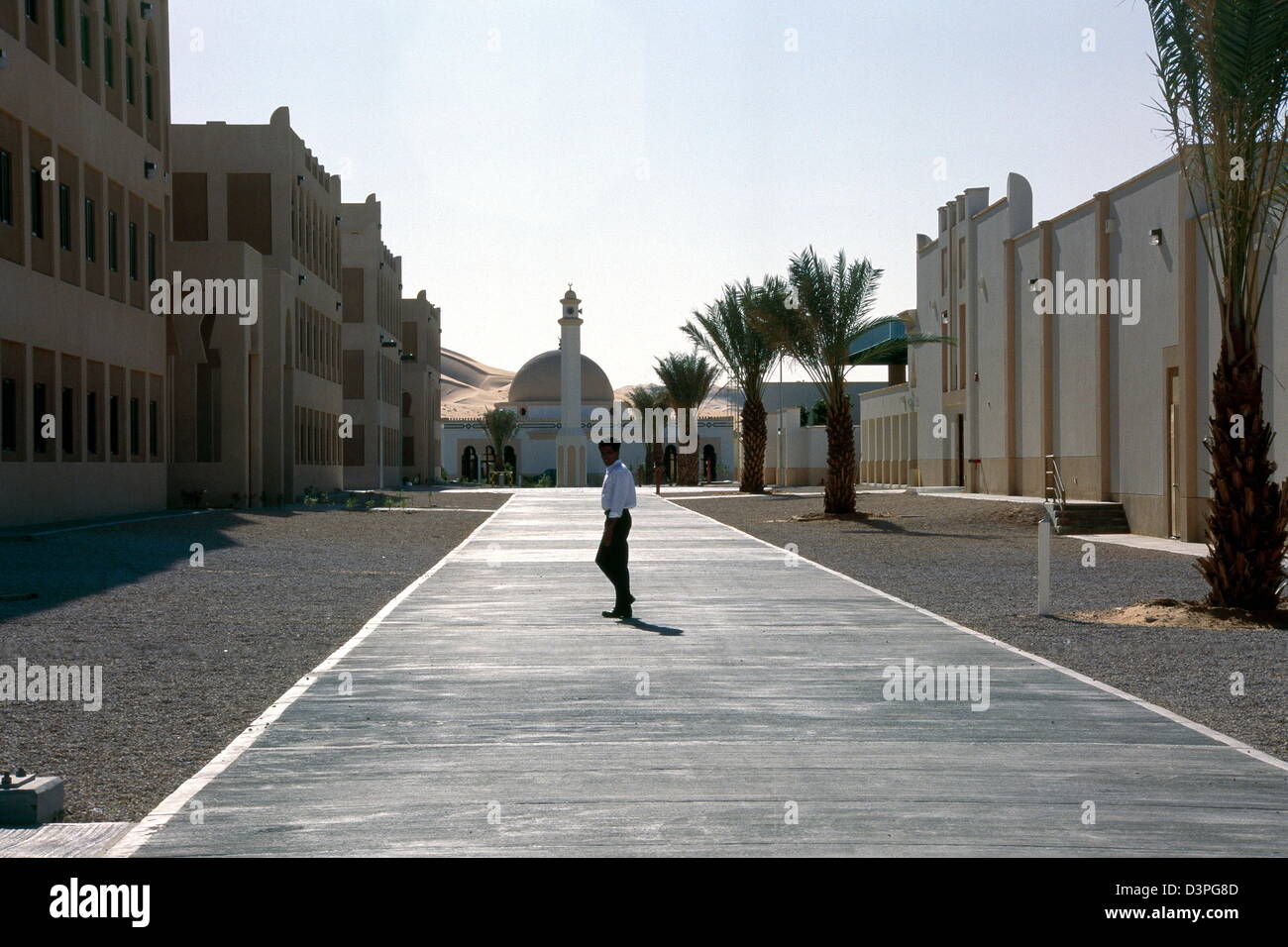 Residential and admin buildings in Shaybah where Saudi Aramco has ...