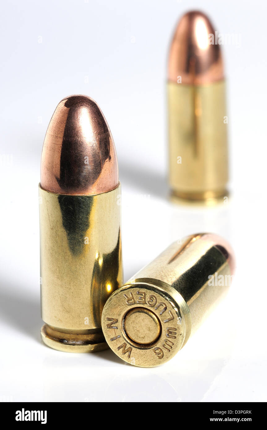 9mm Winchester Luger bullets against white backdrop Stock Photo - Alamy