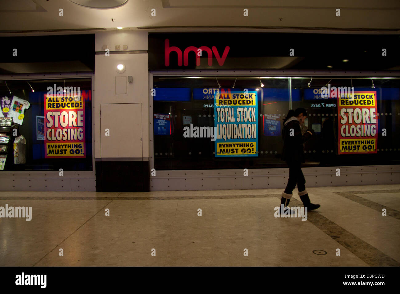 Hmv store closing down hi-res stock photography and images - Alamy