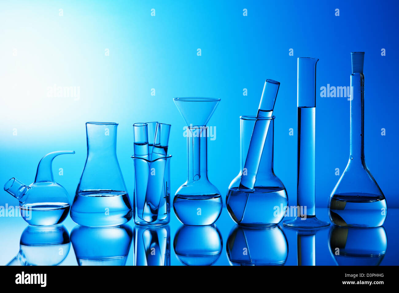 chemical laboratory glassware Stock Photo - Alamy