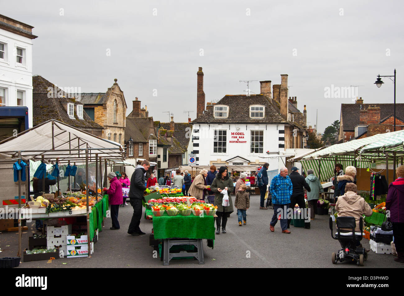 Traditional street market stalls Stamford Lincolnshire Stock Photo - Alamy
