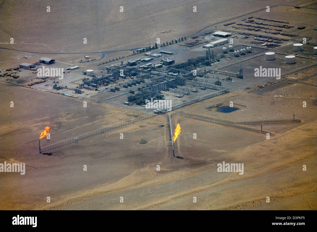 Sharjah, U.A.E. -- A natural gas flare at an oil refinery of the United ...