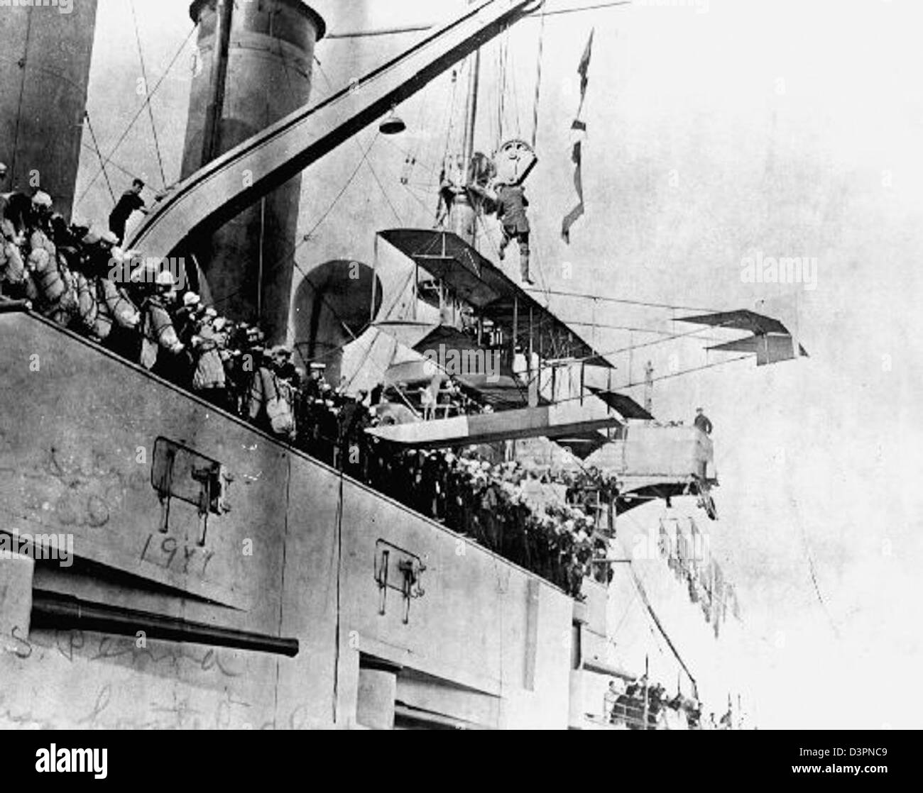 Uss pittsburgh ca 4 hi-res stock photography and images - Alamy