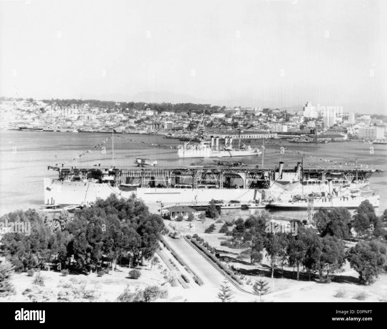 Uss jupiter hi-res stock photography and images - Alamy
