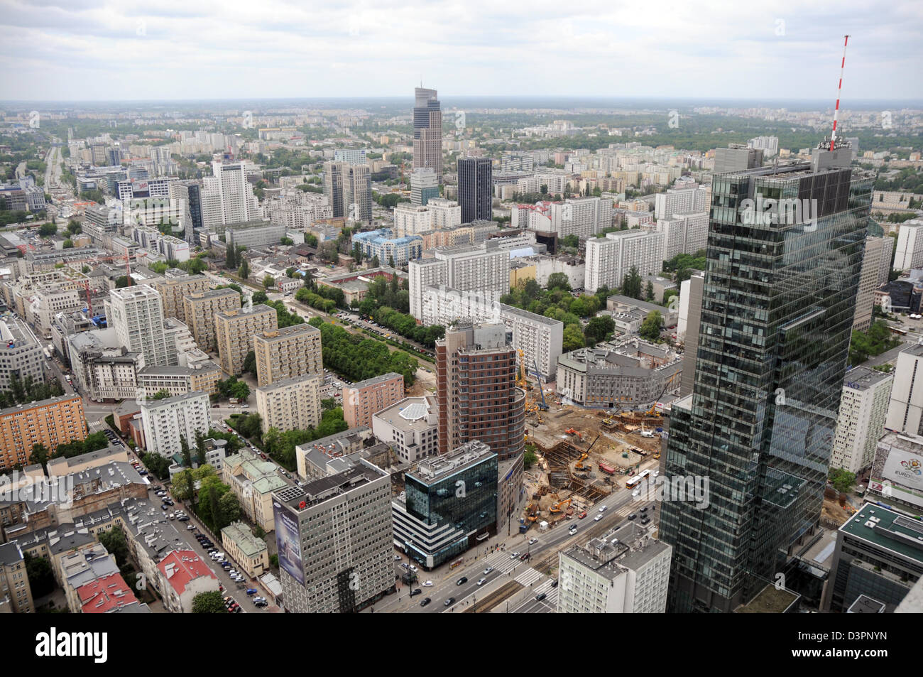 Rondo 1 office building (right) at at Rondo ONZ (United Nations ...
