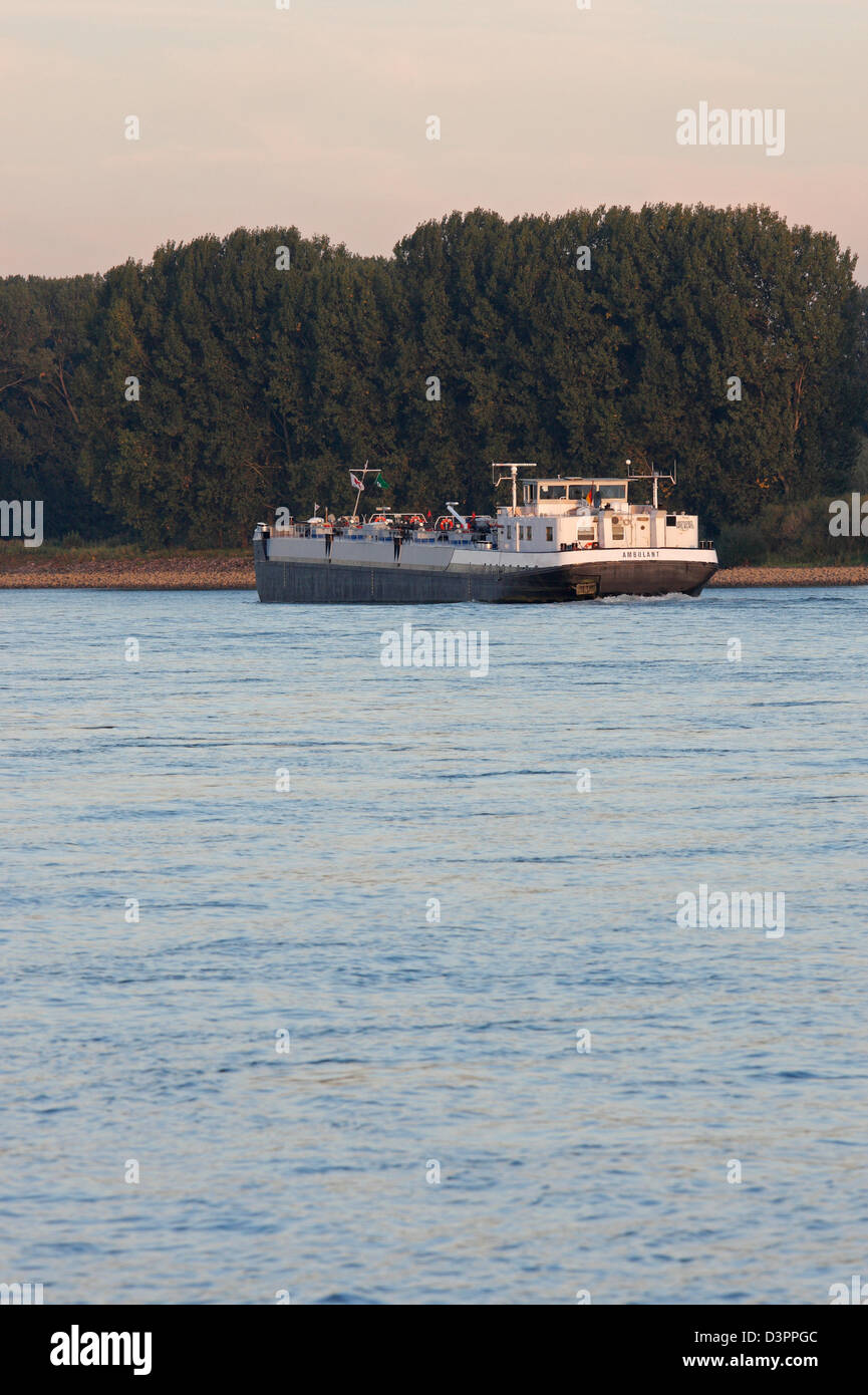 Worms, Germany, on the river Rhine at Worms Ibersheim Stock Photo - Alamy