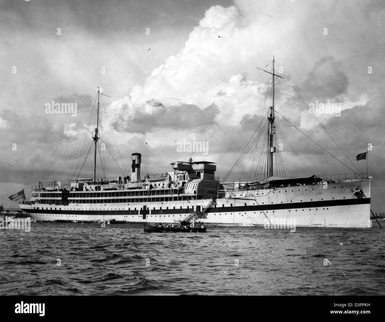 Hospitalship hi-res stock photography and images - Alamy
