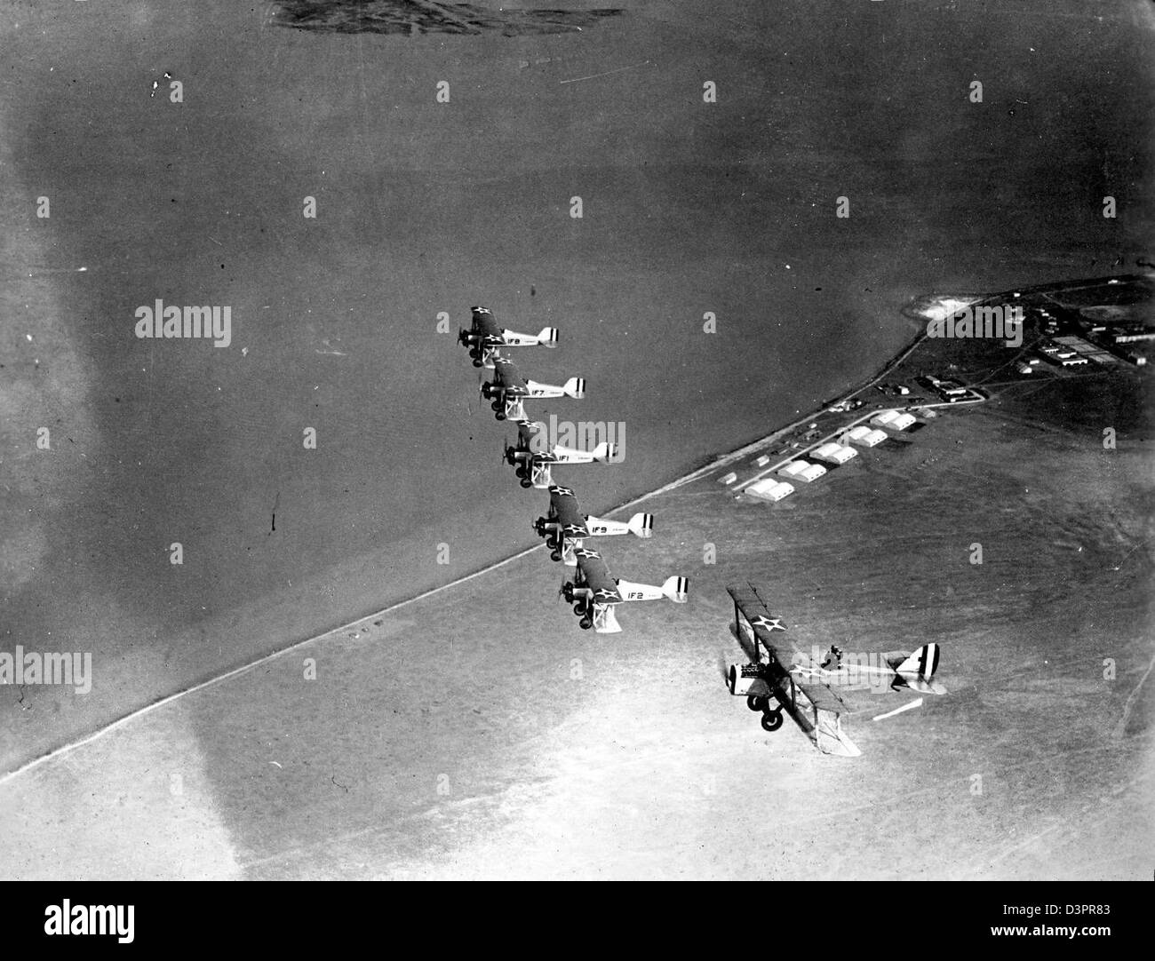 The Curtiss TS-1, operated by VF-1 at NAS San Diego, was a U.S. Navy ...