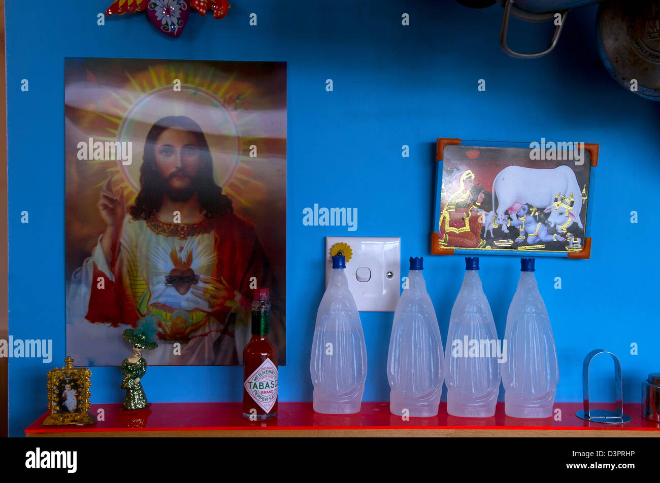 Plastic jesus figure hi-res stock photography and images - Alamy