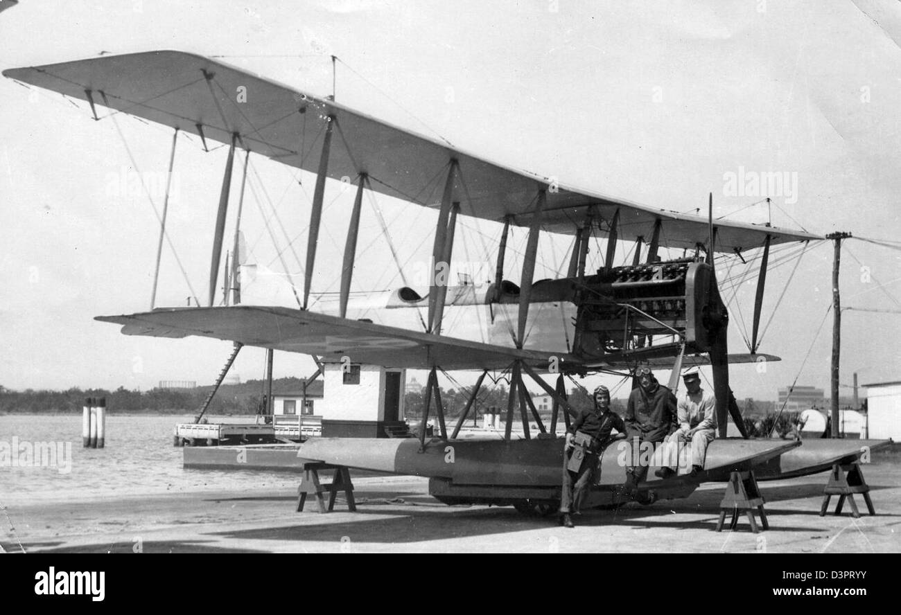 The Curtiss R-6L was a versatile aircraft used by the U.S. military ...
