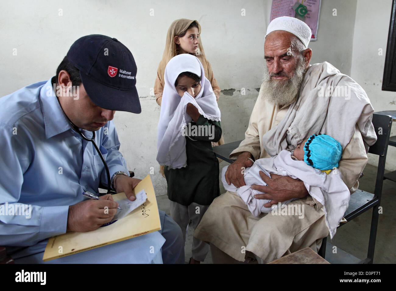 Kokarai, Pakistan, Malteser relief project in a school Stock Photo - Alamy