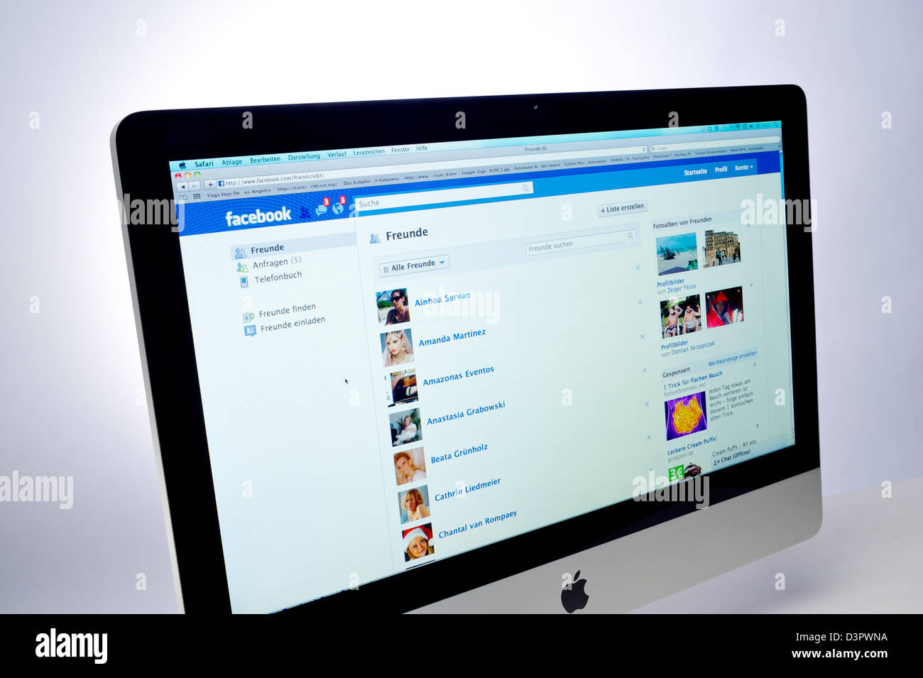 Hamburg, Germany, Facebook on an iMac monitor Stock Photo - Alamy