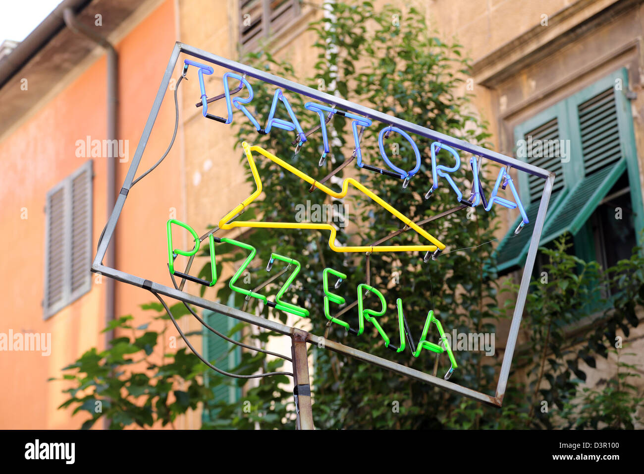 Trattoria sign hi-res stock photography and images - Alamy