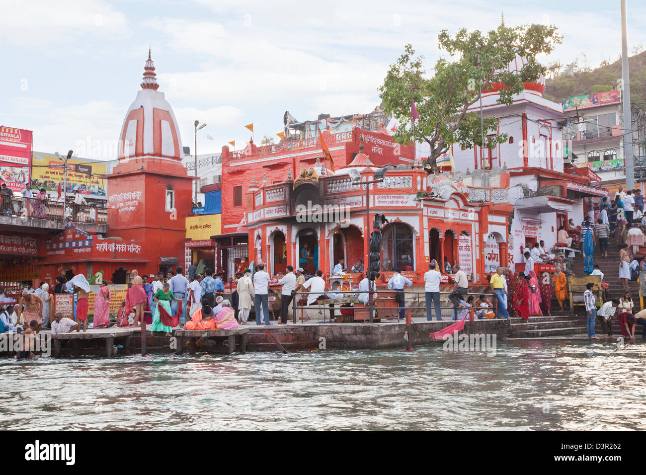 Pilgrims at Har Ki Pauri, River Ganges, Haridwar, Uttarakhand, India ...