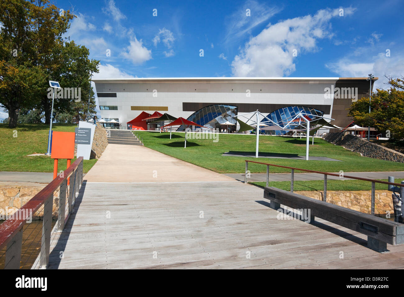 Modern architecture of the National Museum of Australia. Canberra ...