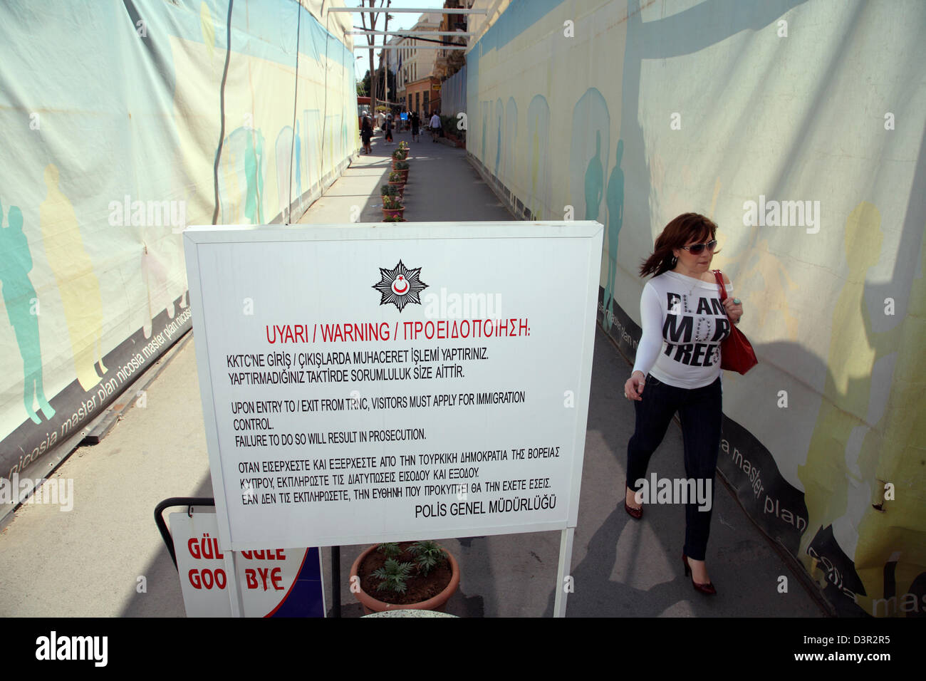 Border crossing Ledra Street, Nicosia, Northern Cyprus Stock Photo - Alamy