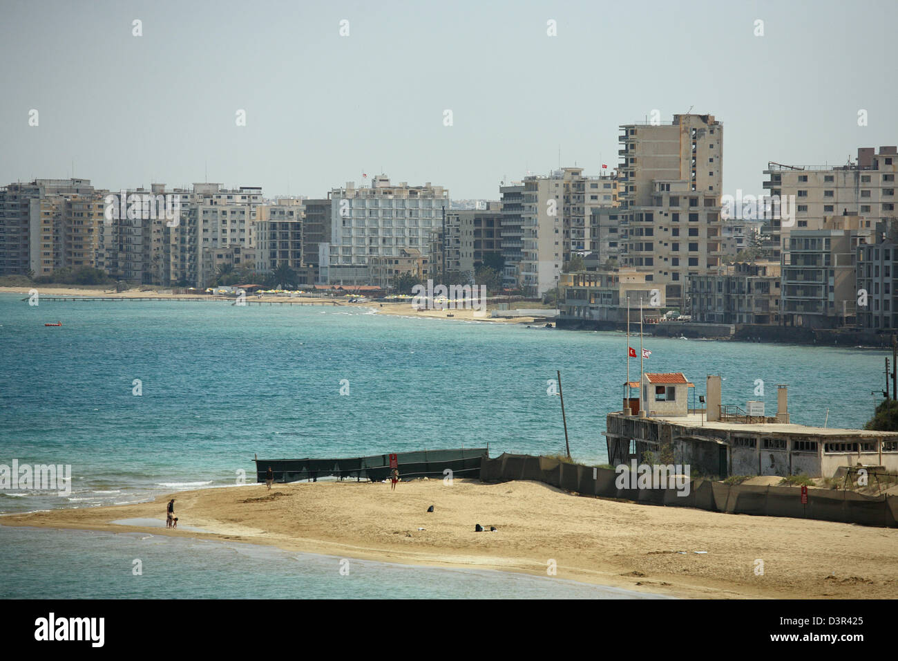 Cyprus 1974 war buildings hi-res stock photography and images - Alamy