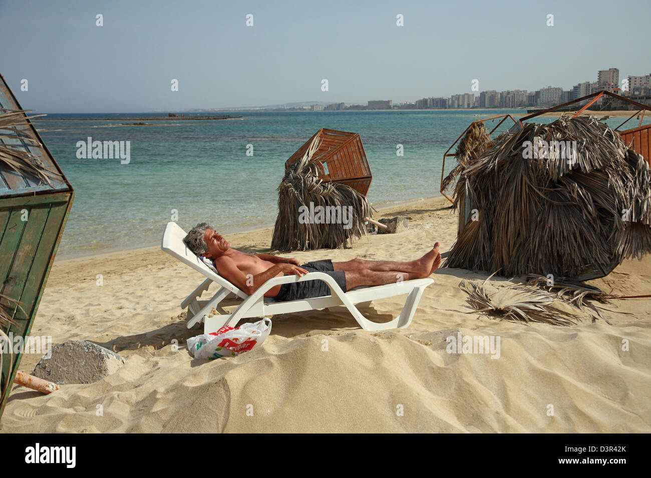 Chair fallen over empty hi-res stock photography and images - Alamy