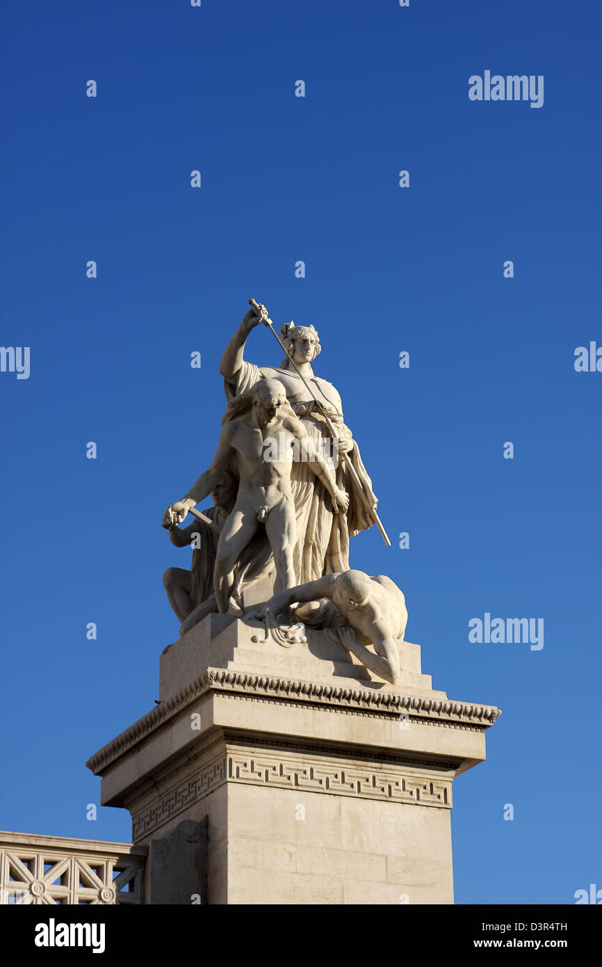 Antique monument hi-res stock photography and images - Alamy